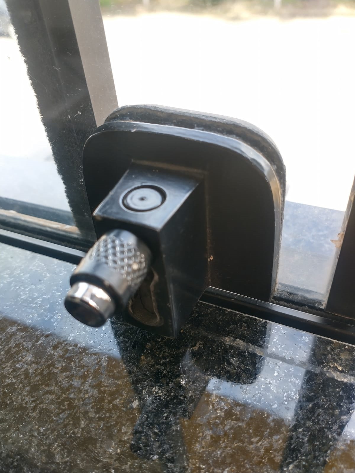 Trinco de pressão para porta de vidro 8 a 10mm preto Woodglass 1800 ...