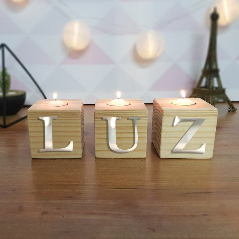Cubo Decorativo com Velas e Letras em Acrílico Luz Único | MadeiraMadeira