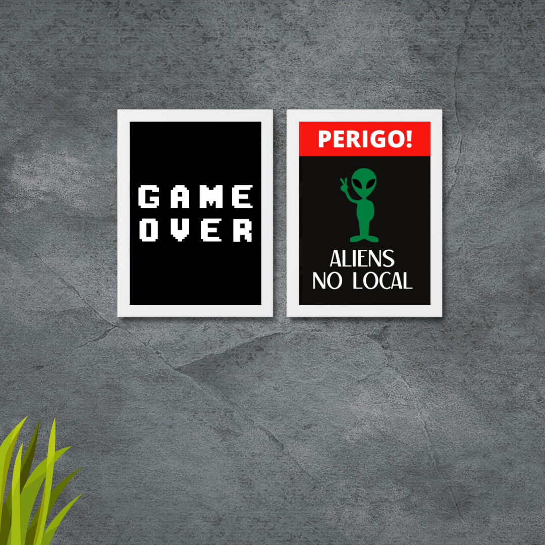 Kit com 2 Quadros Decorativos Game Over Alien | MadeiraMadeira