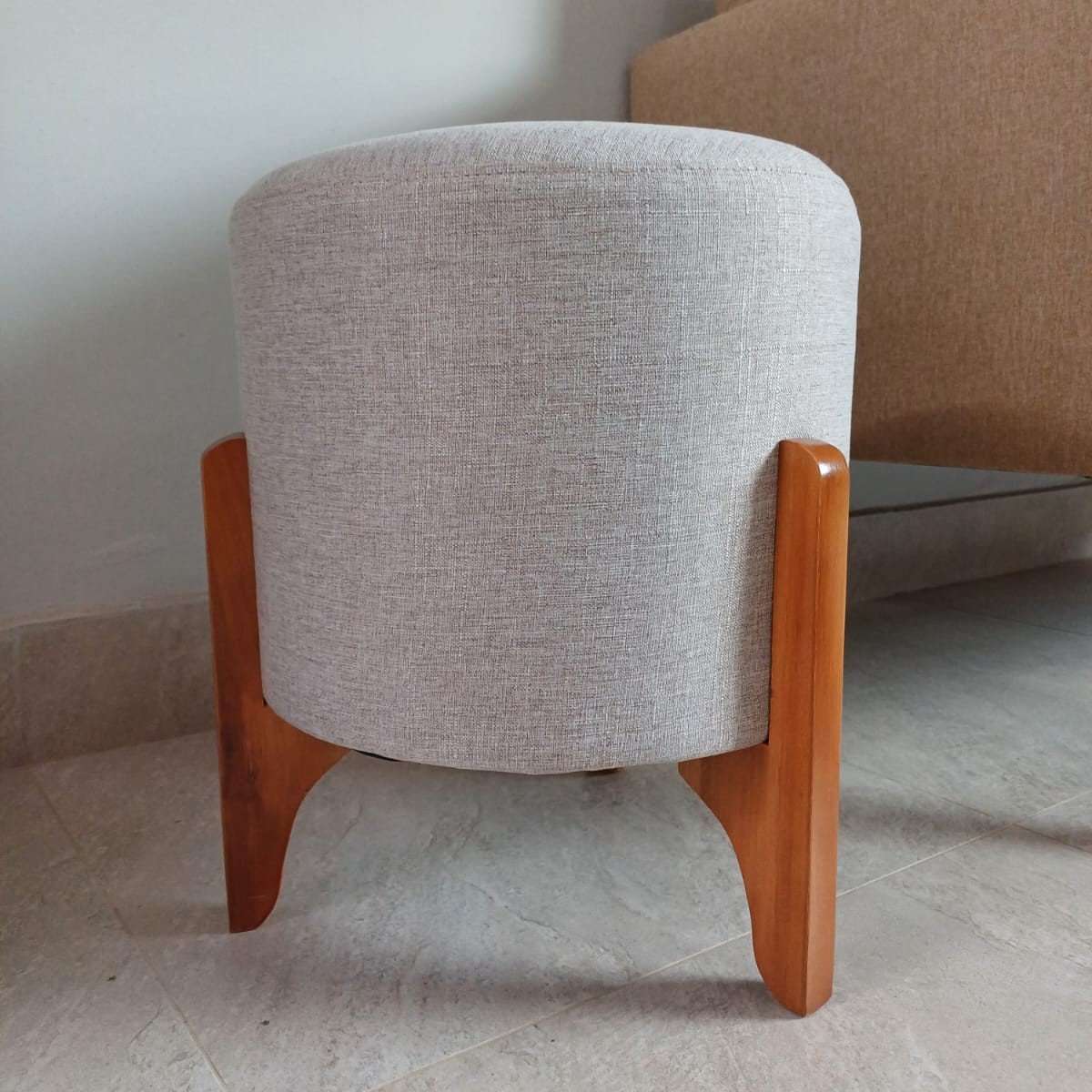 Puffe Puff para Sala Decorativo Banqueta Dallas:linho Saturno11 ...