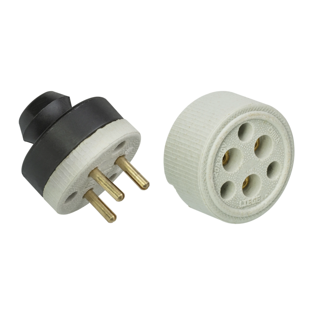 KIT PLUGUE E TOMADA DE PORCELANA TRIPOLAR 3 X 20A 380V | MadeiraMadeira