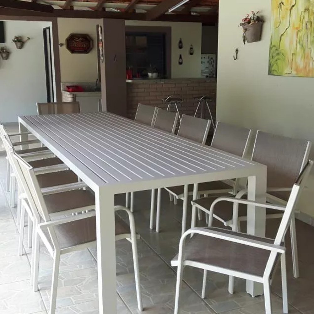Conjunto com Mesa Ripada Retangular + 12 Cadeiras | MadeiraMadeira