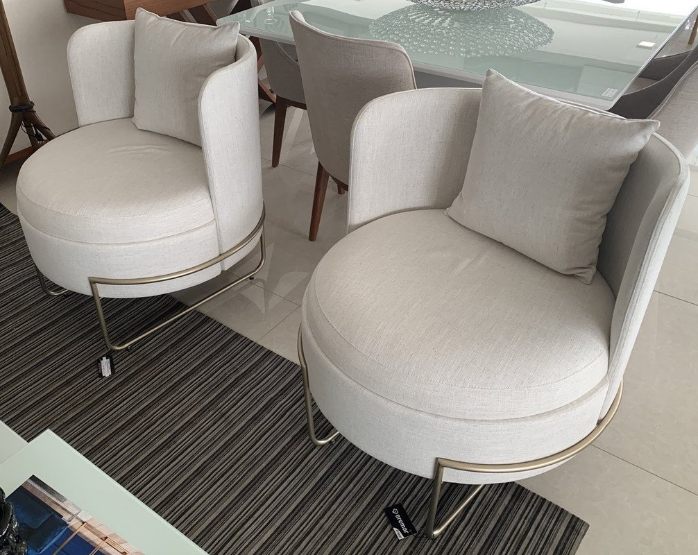 Poltrona para Sala de Estar Moderna - Curve Metal - Sheldon Móveis | MadeiraMadeira