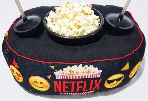 Kit Almofada Com Porta Pipoca 1 Balde + 2 Copos Emoticons Netflix ...