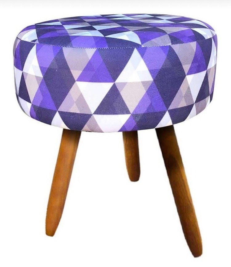 Puff Redondo Suede Estampado Triângulo Roxo | MadeiraMadeira