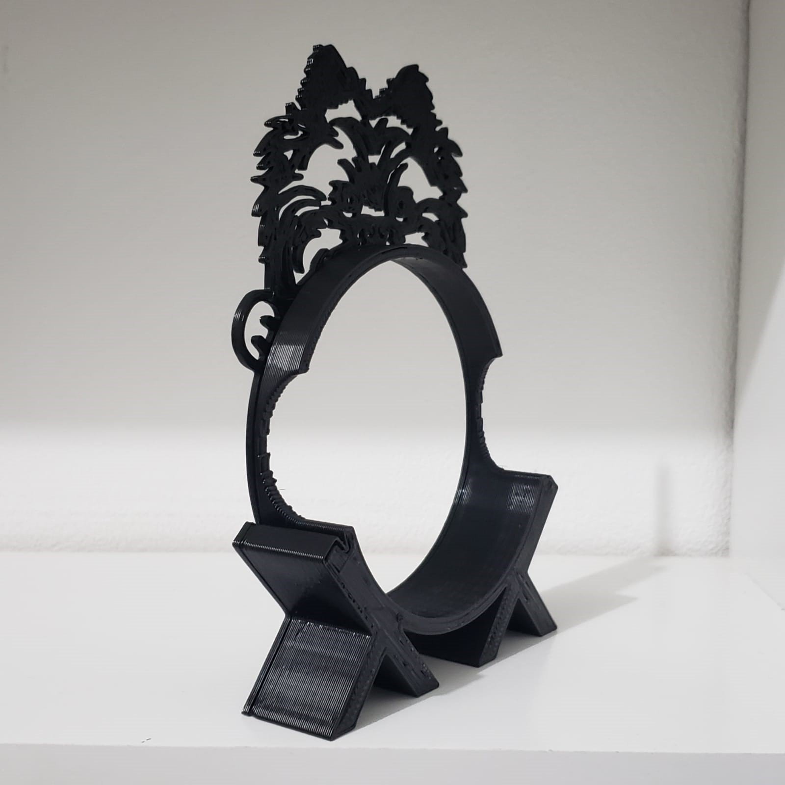 Suporte de Alexa para Echo Dot 3 "spitz Alemão" | MadeiraMadeira