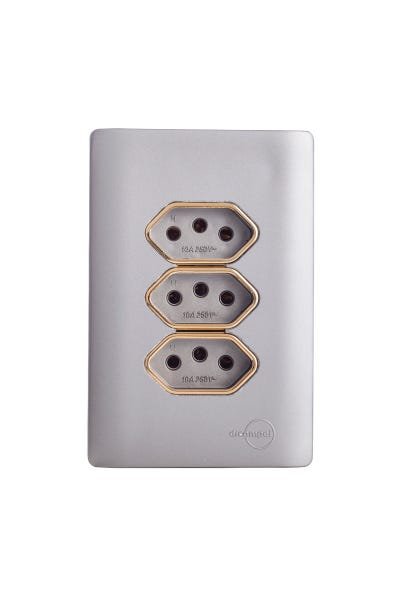 Tomada Tripla 2 20A 1 10A Novara Aço Gold Dicompel | MadeiraMadeira
