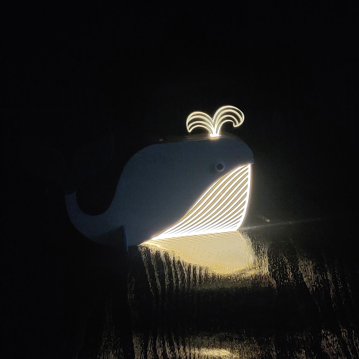 Luminária Baleia Woodhead luminaria acrilico animais Branco frio ...