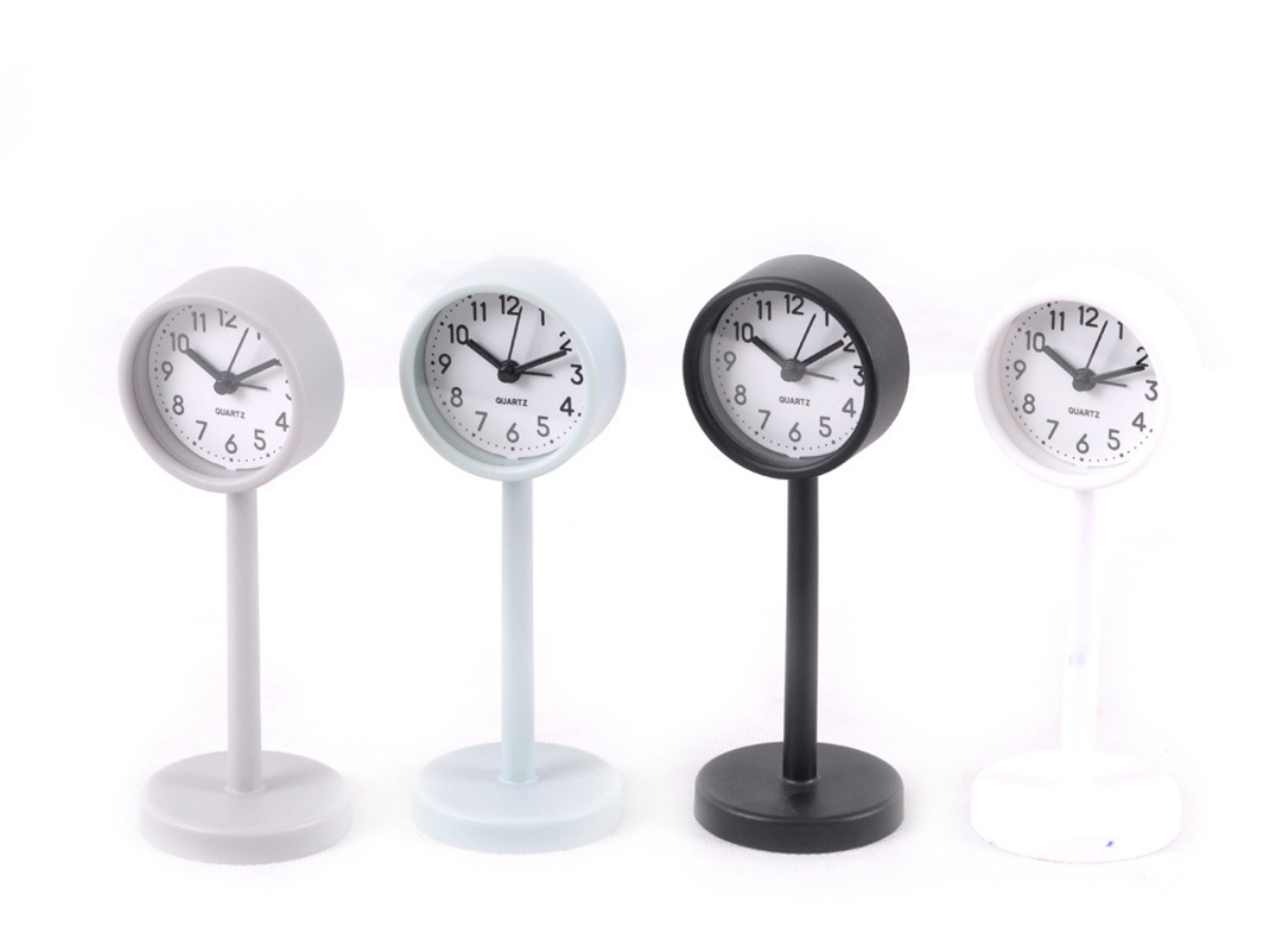RELOGIO DE MESA ANALÓGICO C/ PE | MadeiraMadeira