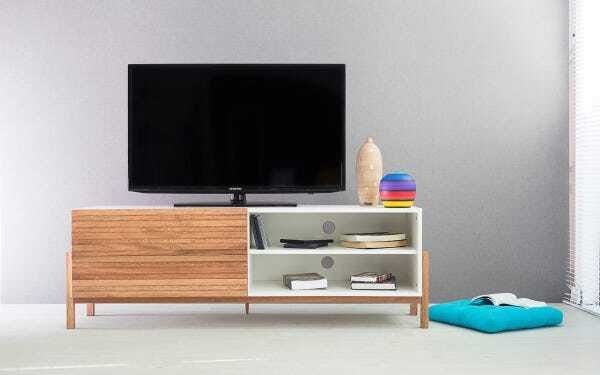 Rack para TV Moderno Eric 1400 MDF Branco Porta Correr Madeira Jt ...