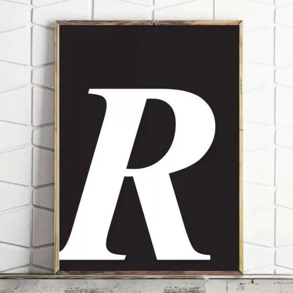 Quadro Abstrato Grande Letra R Preto e Branco Tipografia | MadeiraMadeira
