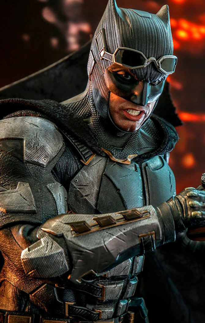 Figura Batman Tactical Batsuit Version - Zack Snyder's Justice League ...