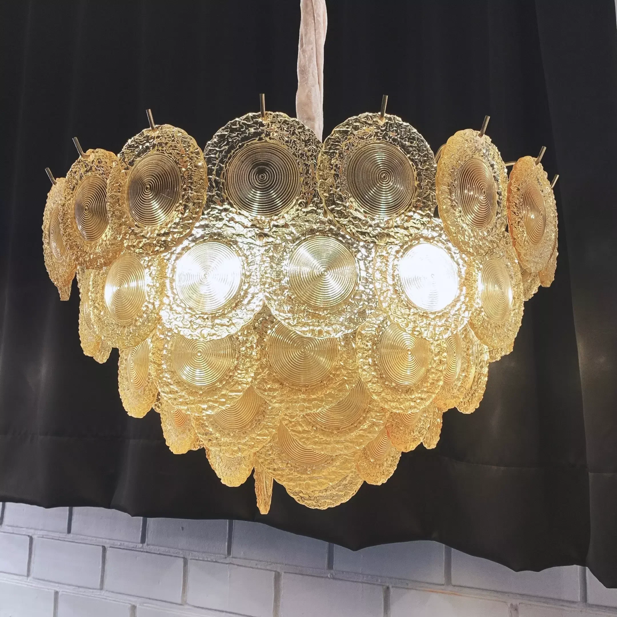 Pendente/Lustre Leaf Metal Bronze Com Vidro Prato Champagne 18 Lâmpadas E14 Tupiara e Corrente ...