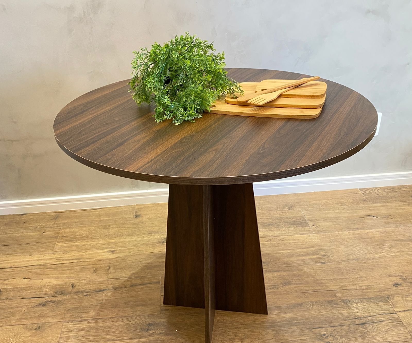 Mesa redonda para 4 lugares 90cm sala de jantar cozinha | MadeiraMadeira