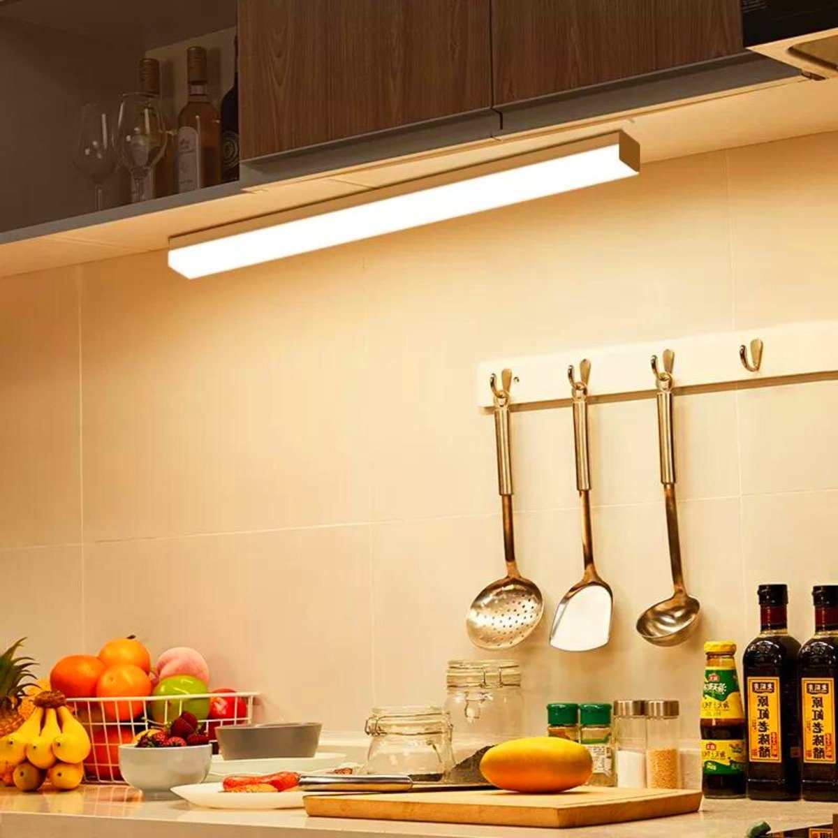 2 Lâmpadas Led 5W Barra 50Cm USB Sensor De Presença Adesivos Magnéticos ...
