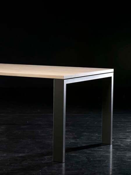 Mesa de Jantar Rustica em Madeira Maciça com Pés de Ferro Estilo ...