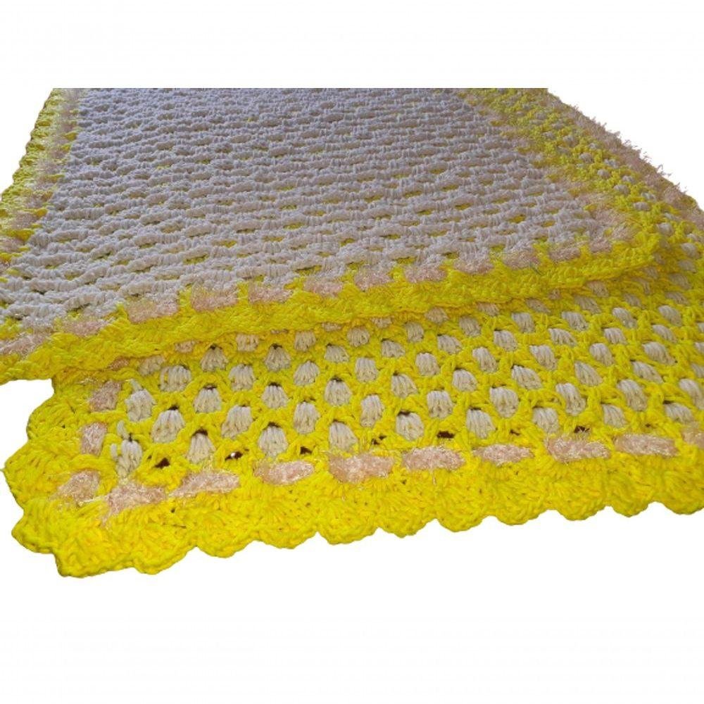 Tapete Crochê Dupla Face Artesanal Amarelo e Branco | MadeiraMadeira