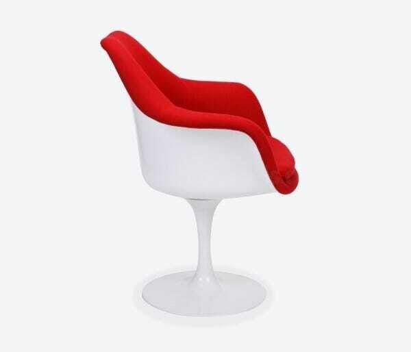 Cadeira Tulipa Saarinen com Braço Revestida Sued Vermelho | MadeiraMadeira