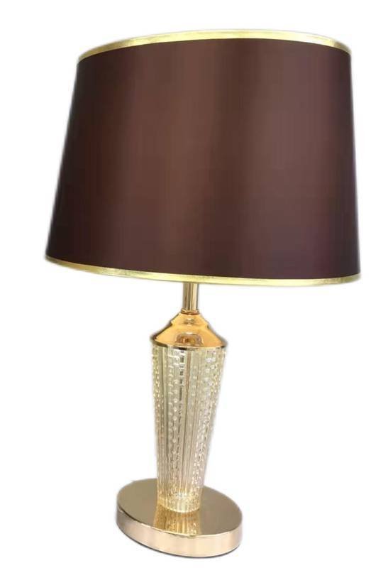 Abajour Estrutura Metal Cor Dourado Acrilico com cúpula em Tecido ...