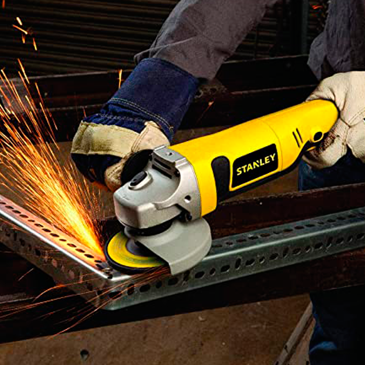 ESMERILHADEIRA ANGULAR 115MM 1000W 220V STANLEY STGS1011 | MadeiraMadeira