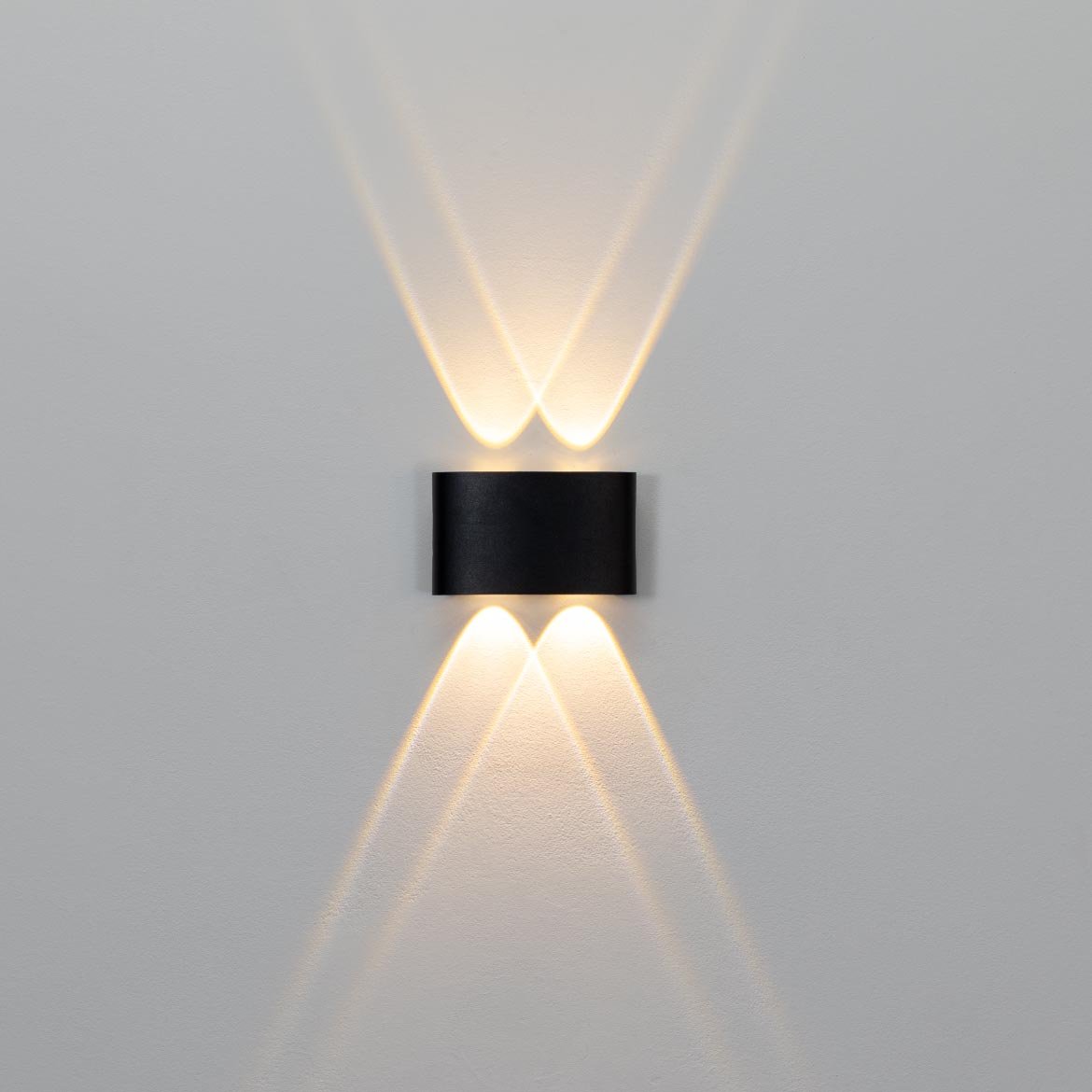 Arandela Clessidra Preto LED 4W 3000K IP65 Opus Efeito Luz ST2643 ...
