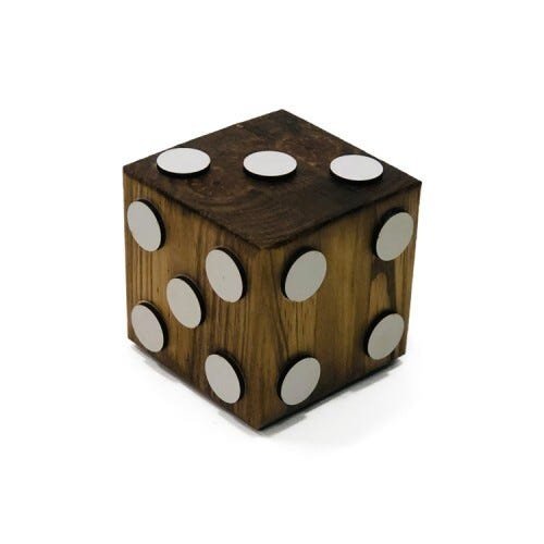 DADO DECORATIVO DE MADEIRA COM BOLINHAS BRANCAS | MadeiraMadeira