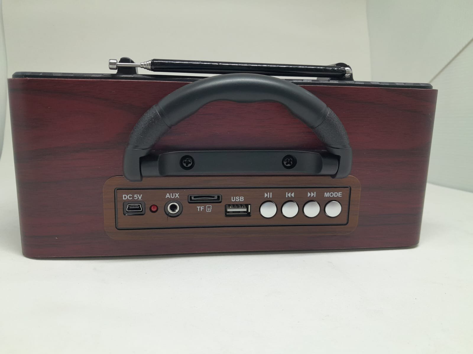 Rádio portátil Retro AM, FM, SW1, SW2, 4 bandas, estéreo, USB, TF, MP3 - alfacell | MadeiraMadeira