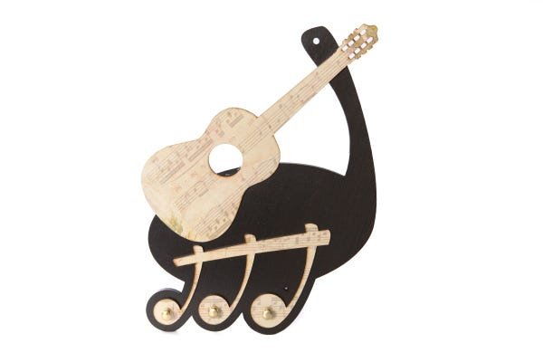 Porta chave de parede com decoupagem tema violão | MadeiraMadeira