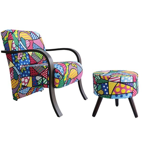 Kit Poltrona Decorativa Romero Britto com 1 Puff | MadeiraMadeira