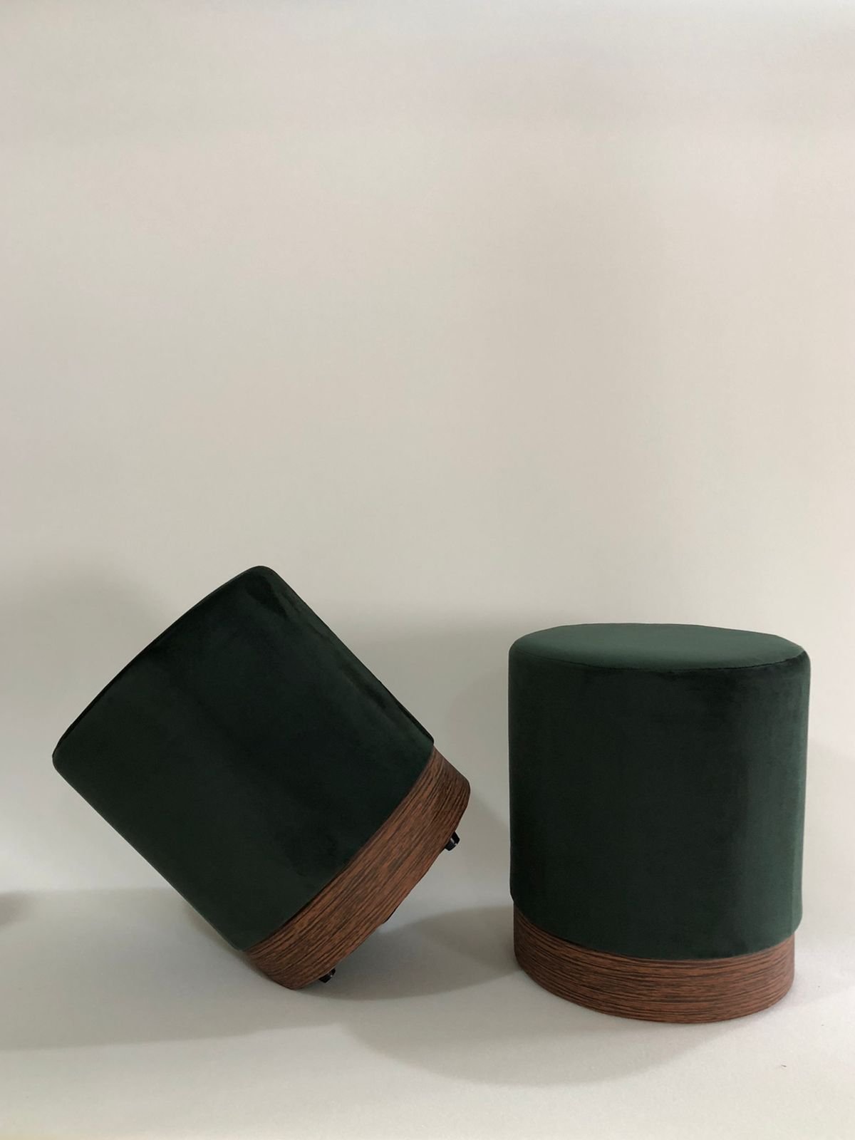 Kit 2 Puff Verde com Rodapé Madeirado | MadeiraMadeira