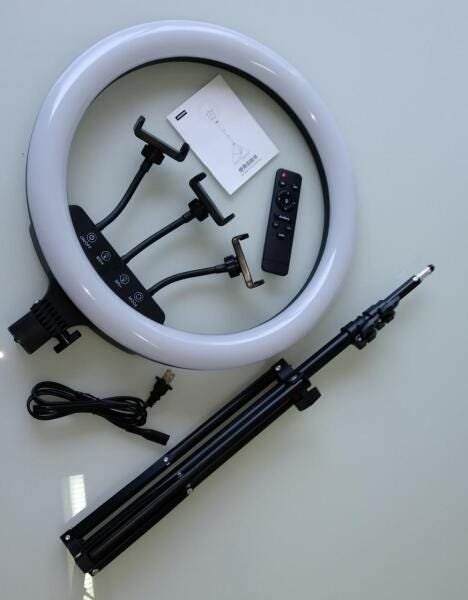 Kit completo de Ring Light 18" | MadeiraMadeira