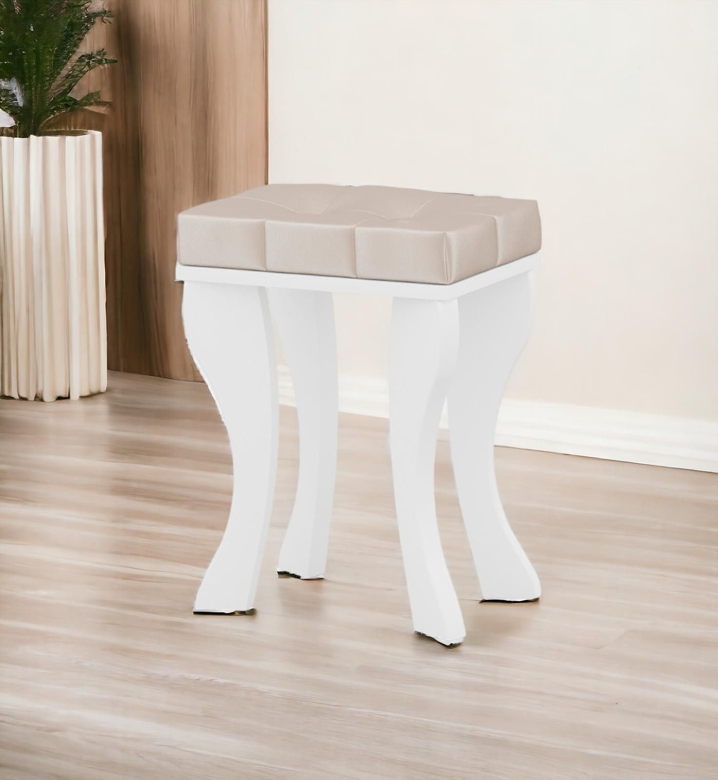 Puff Banquinho Estofado Infantil para Penteadeira:branca | MadeiraMadeira