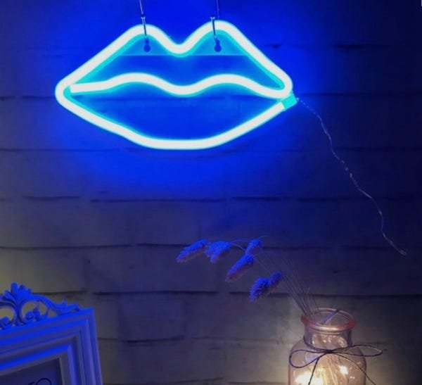 Luminárias NeonLed - BOCA 30x20cm - 20cm x 30cm | MadeiraMadeira