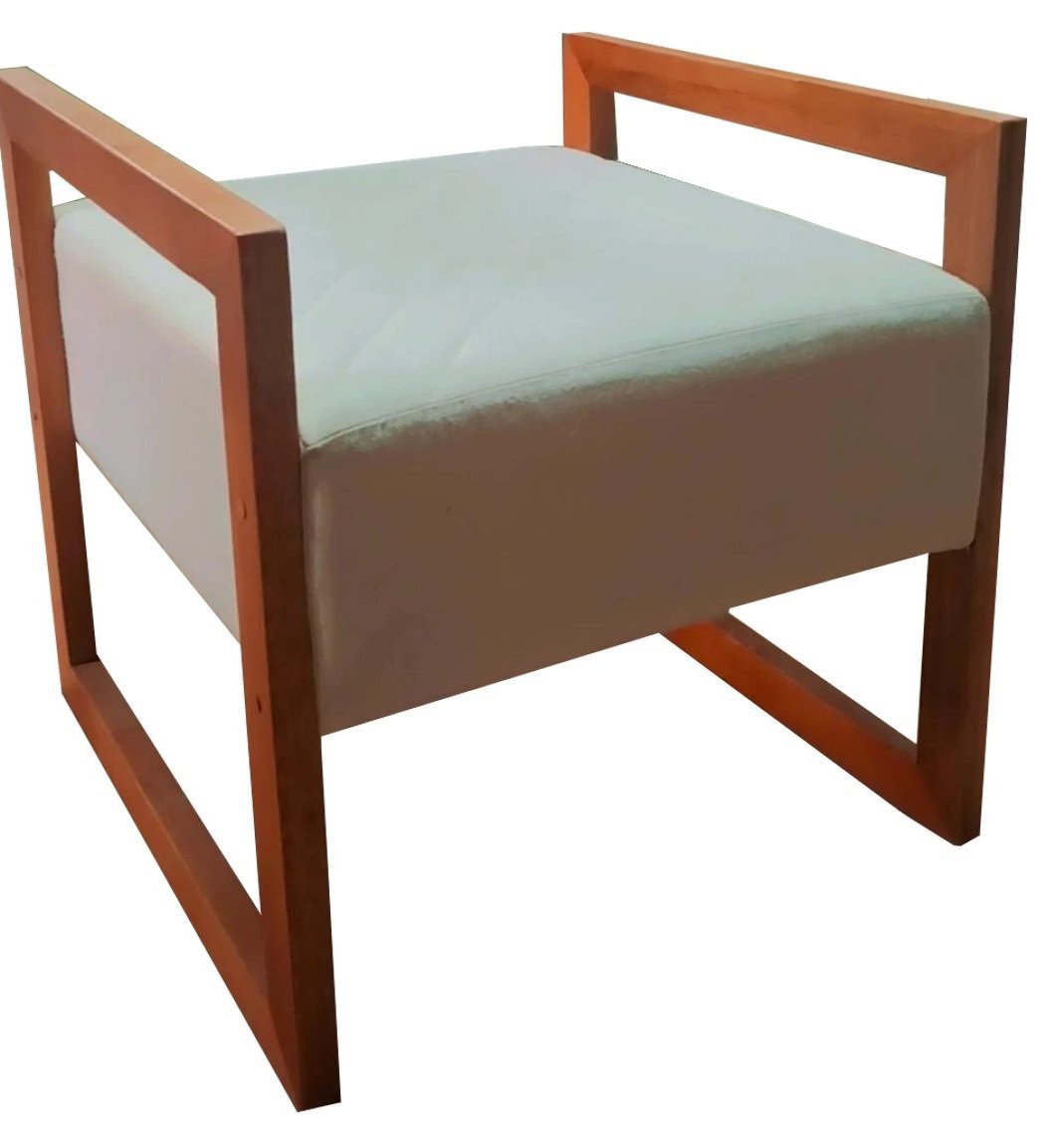 PUFF DECORATIVO QUADRADO DE MADEIRA MACIÇA jv mobilia | MadeiraMadeira