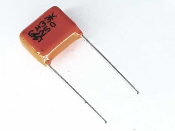 Capacitor 33k X 250v Novo 50 Peças | MadeiraMadeira