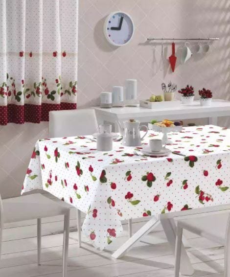 Toalha de Mesa Retangular Clean 6 Lugares Iolanda Dohler | MadeiraMadeira