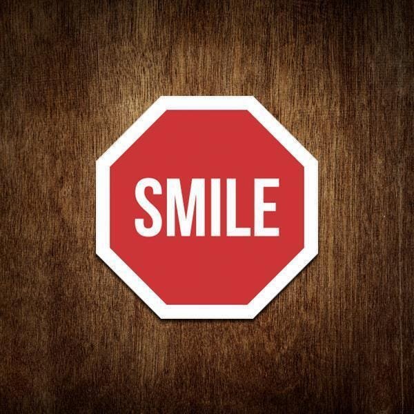 Placa Decorativa - Smile Sorria (27x27) | MadeiraMadeira