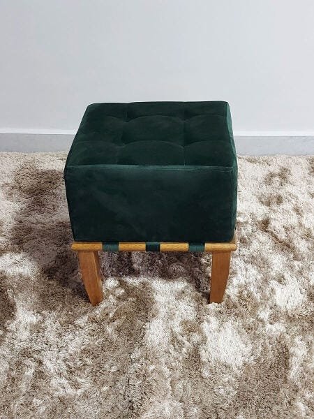 Puff Quadrado Lara com Pés em Madeira - Verde Escuro | MadeiraMadeira