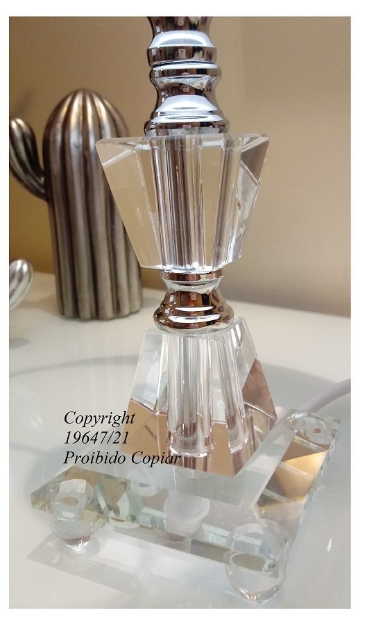 Luminária Abajur Cabeceira Cama 35 cm Altura Branco U12 | MadeiraMadeira