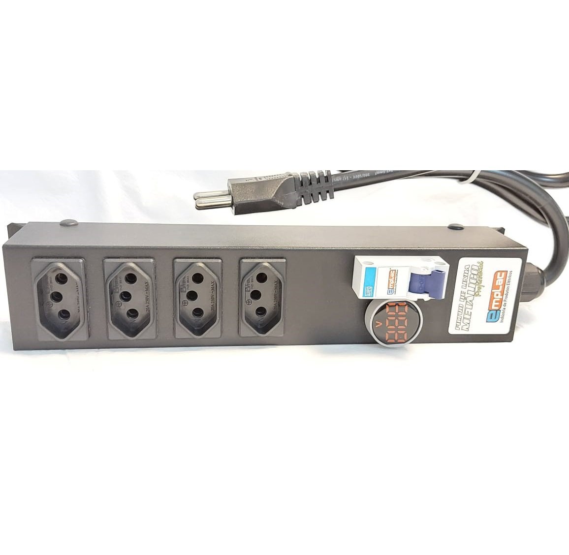 Régua de Tomada Profissional 4 tomadas 20A e Voltímetro Bivolt ...