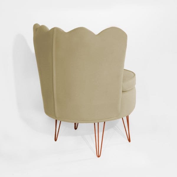 Poltrona Dália Pés Hairpin Legs Bronze Veludo Nude | MadeiraMadeira