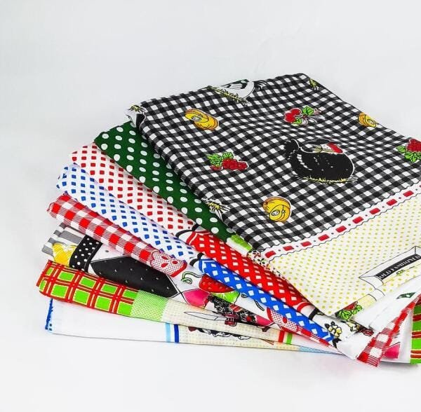 Toalha de Mesa 4 Cadeiras Oxford Estampas Variadas - 5 Un | MadeiraMadeira