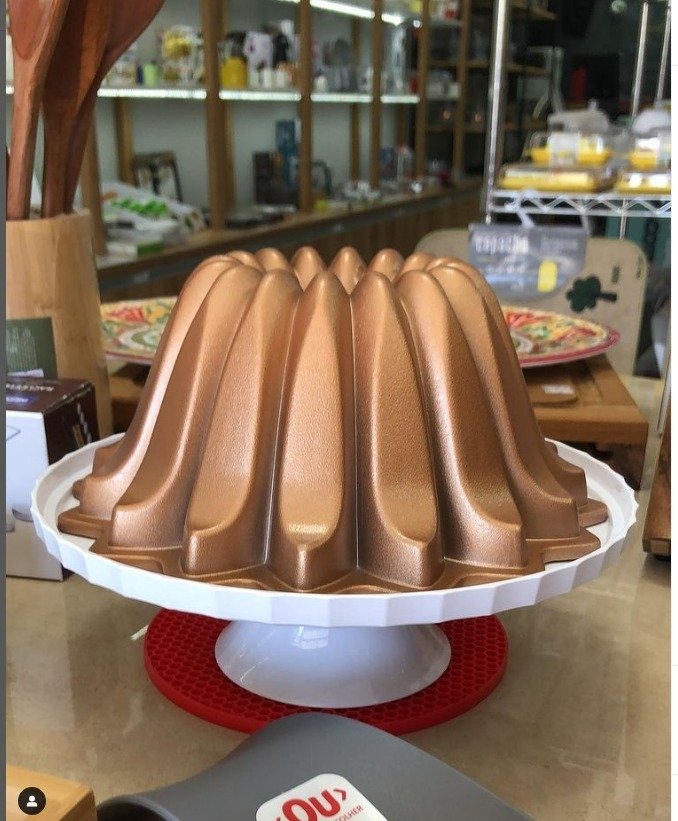 Forma de Bolo Bakery Redonda Decorada Rose Gold 24X11CM Alumínio - HERCULES | MadeiraMadeira