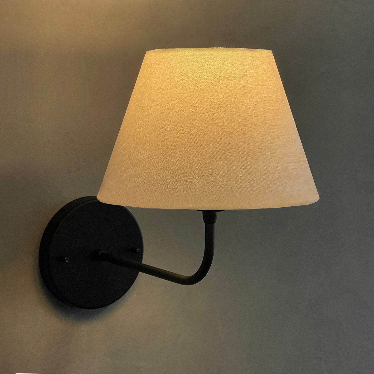 Arandela Luminaria Curvada de Parede de Quarto Preto com Cúpula Algodão ...