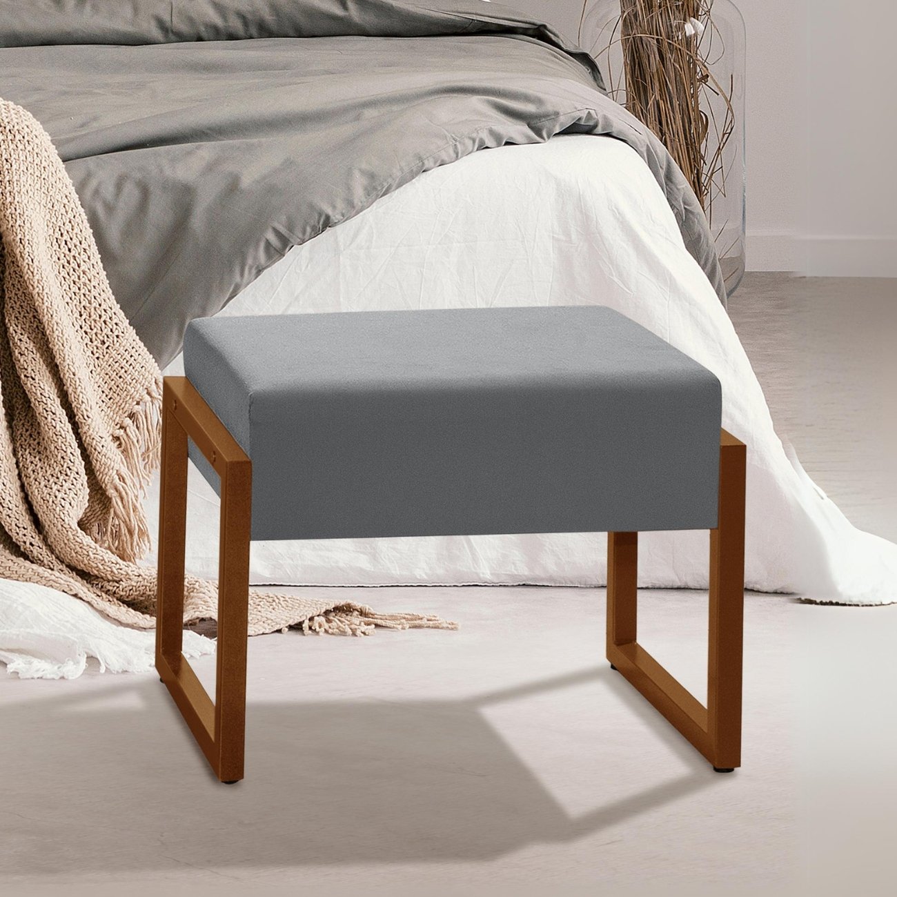 Puff Banqueta Cancún Industrial Toque Aveludado Confortável:cinza ...