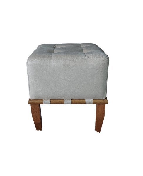 Puff Quadrado Lara com Pés em Madeira - Veludo Bege | MadeiraMadeira