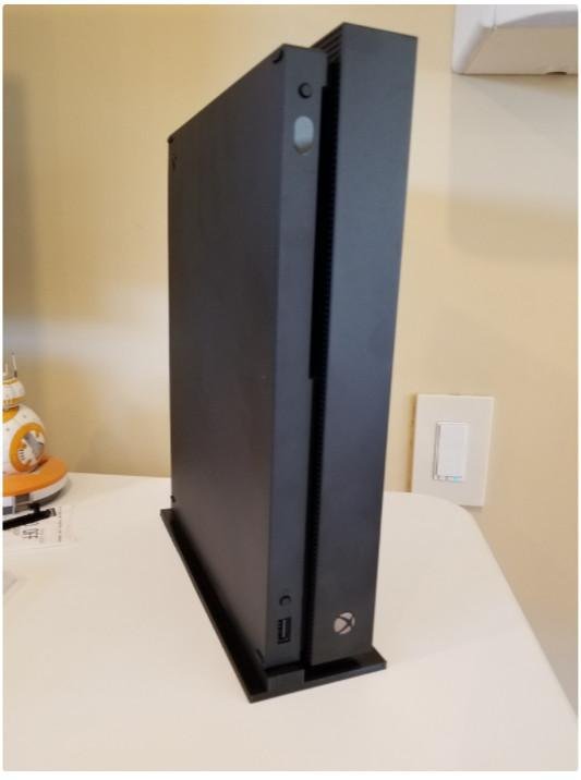 Suporte Base Vertical para Xbox One X - Mesa Bancada | MadeiraMadeira