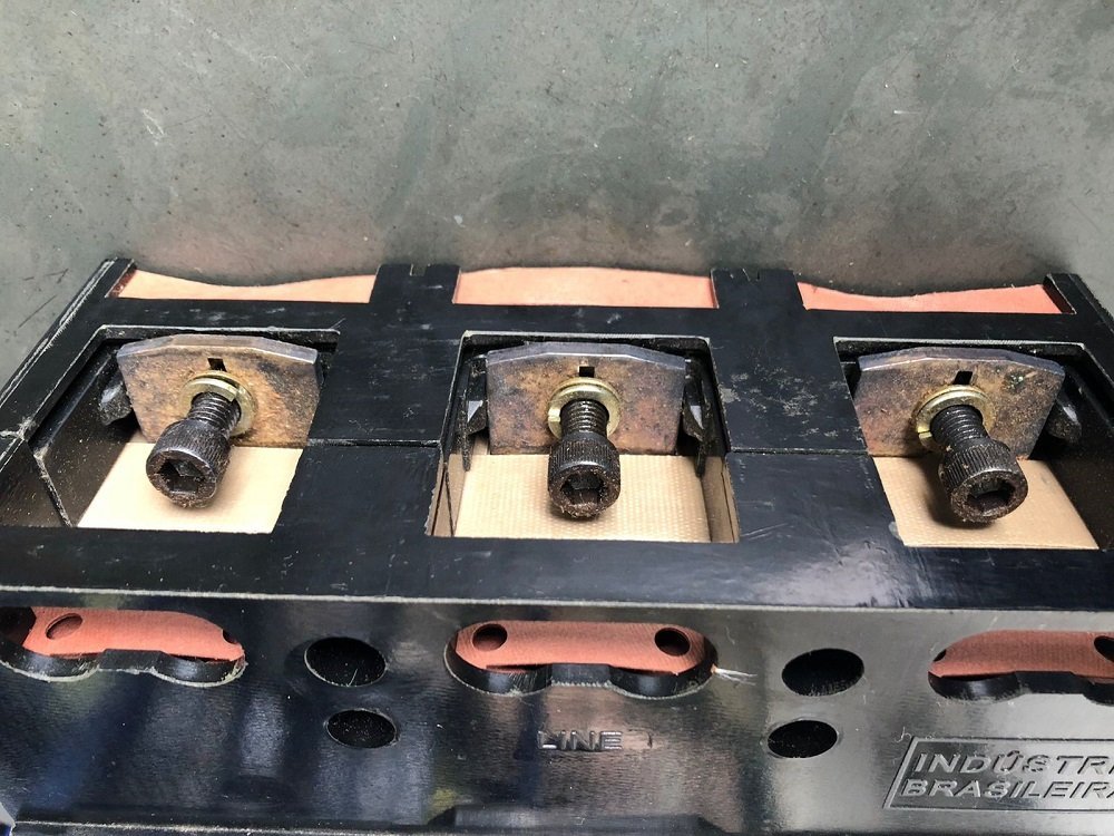 Disjuntor Tripolar Soprano LSJ 250A Para Caixa Moldada | MadeiraMadeira