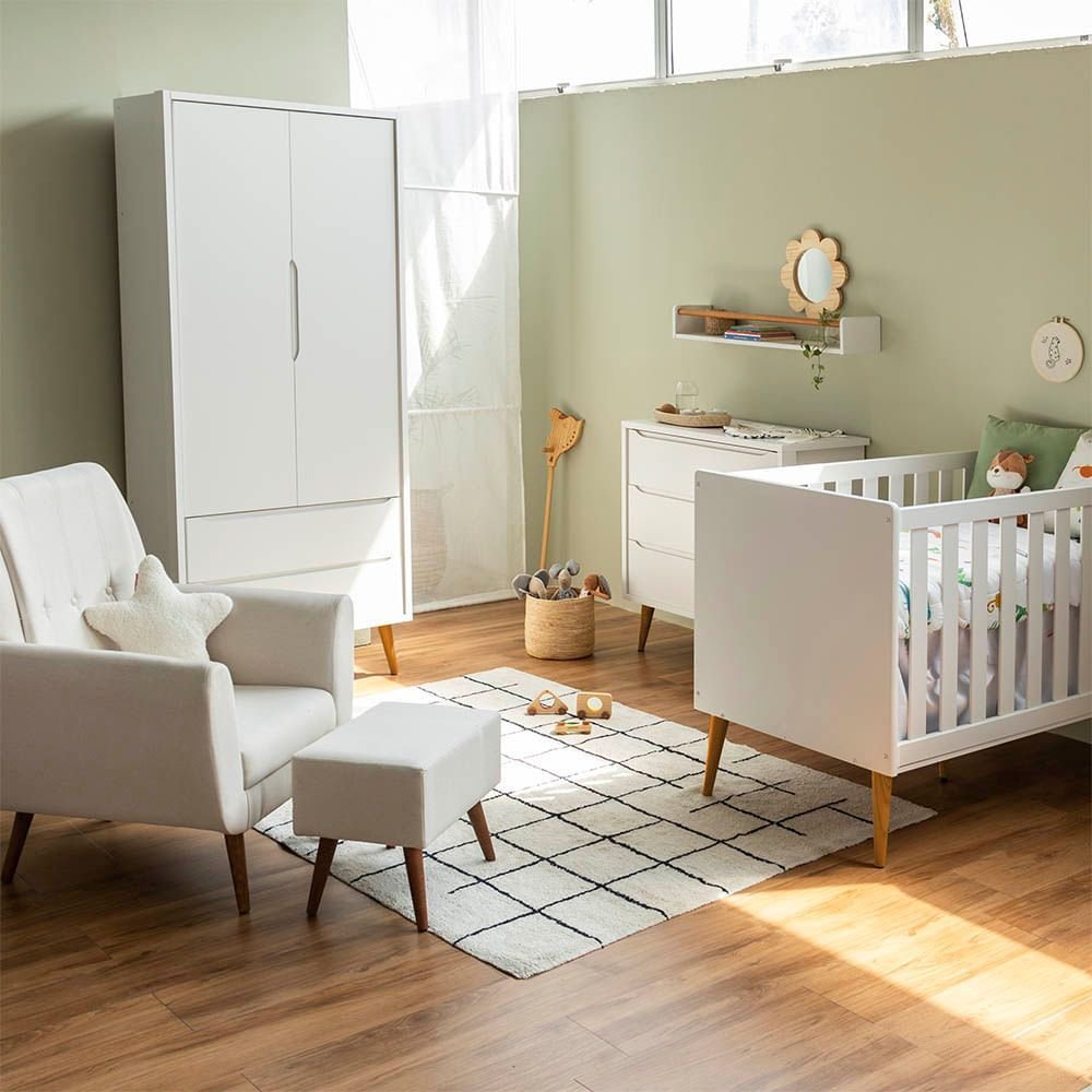 Kit Quarto Infantil Theo com Pés Retrô Mel - Berço + Cômoda 3 Gavetas ...