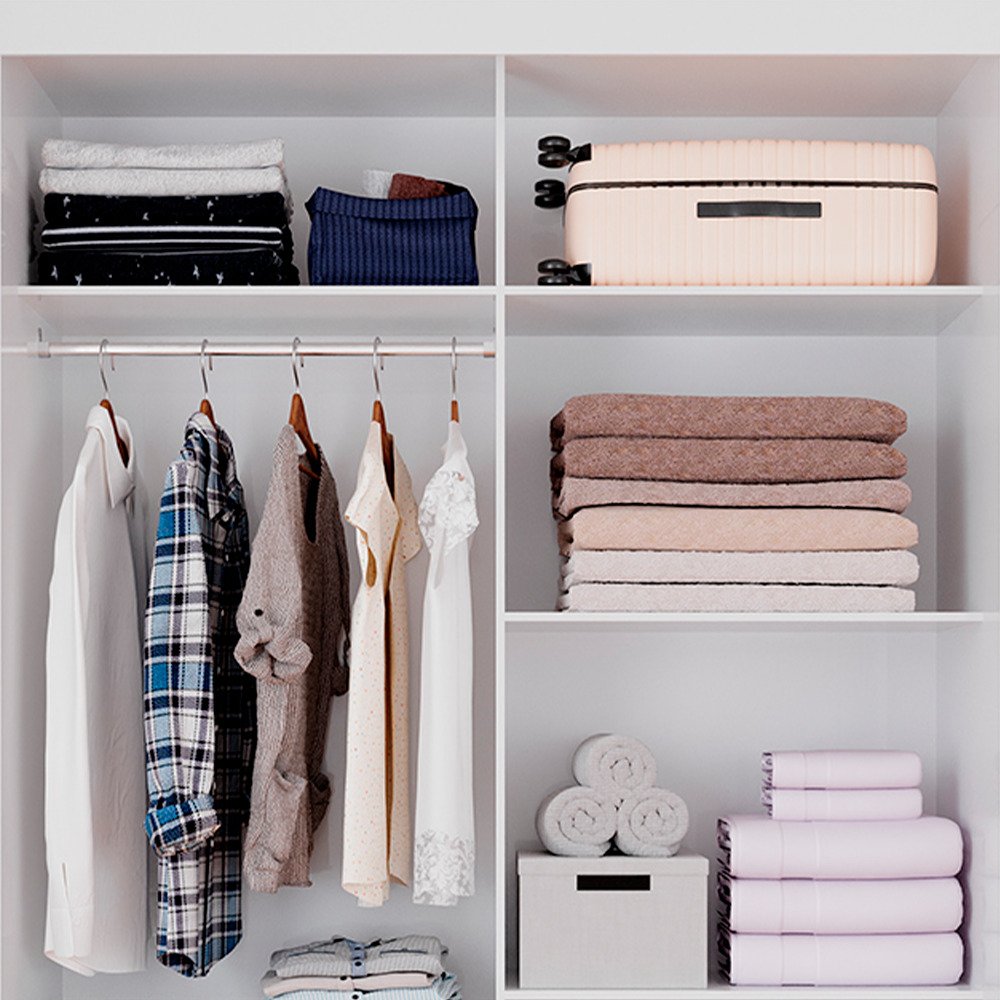 Guarda Roupa 2 Portas com Espelho e Pés Rubi Branco 138cm Panan Móveis ...